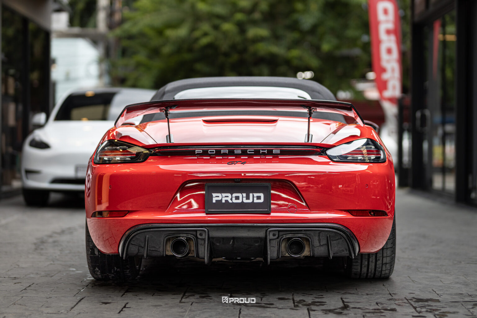 ชุดแต่งแปลงโฉม Porsche 718 Boxster เป็น GT4 • Proud Auto Parts