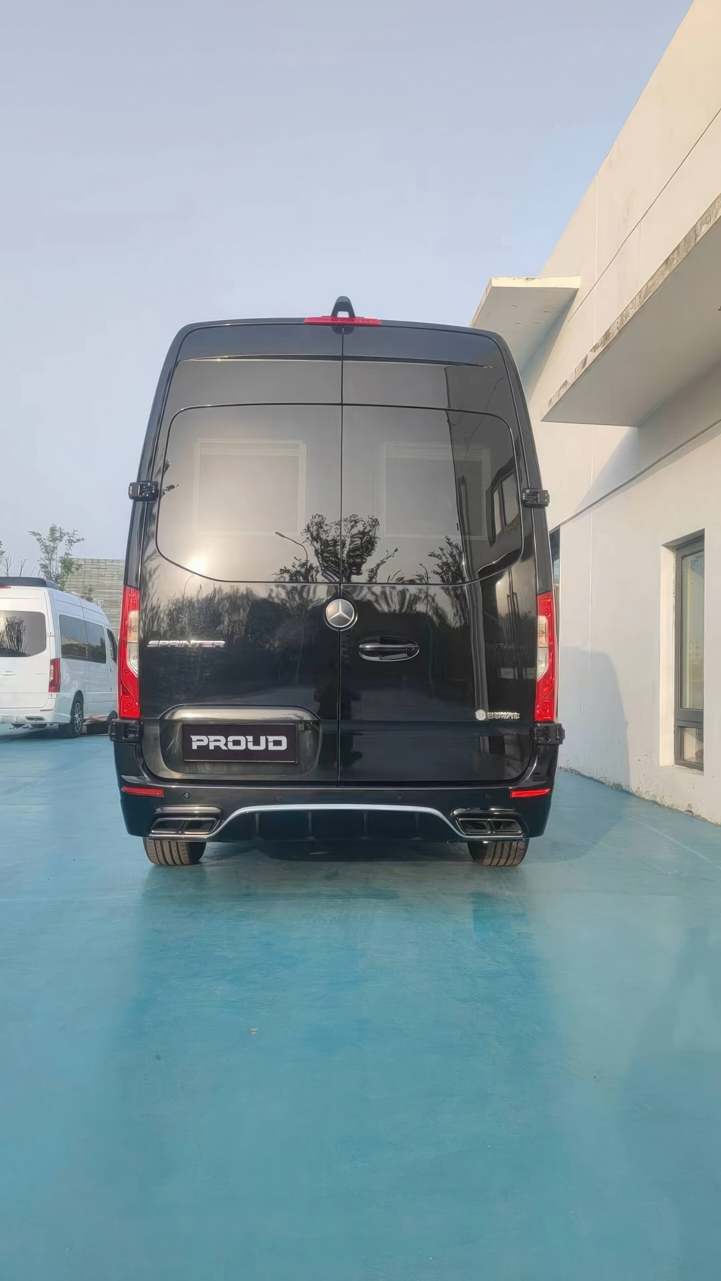 ชุดแต่งแปลงโฉม AMG รอบคัน – Benz Sprinter W907 • Proud Auto Parts