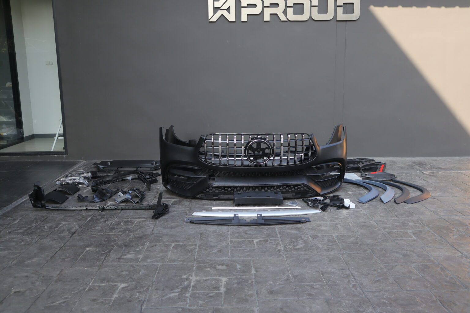 ชุดแต่งแปลงโฉม Benz GLE W167 เป็น GLE63 • Proud Auto Parts